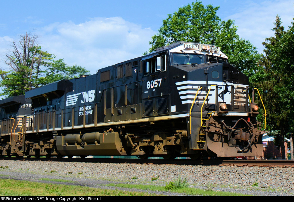 NS 8057